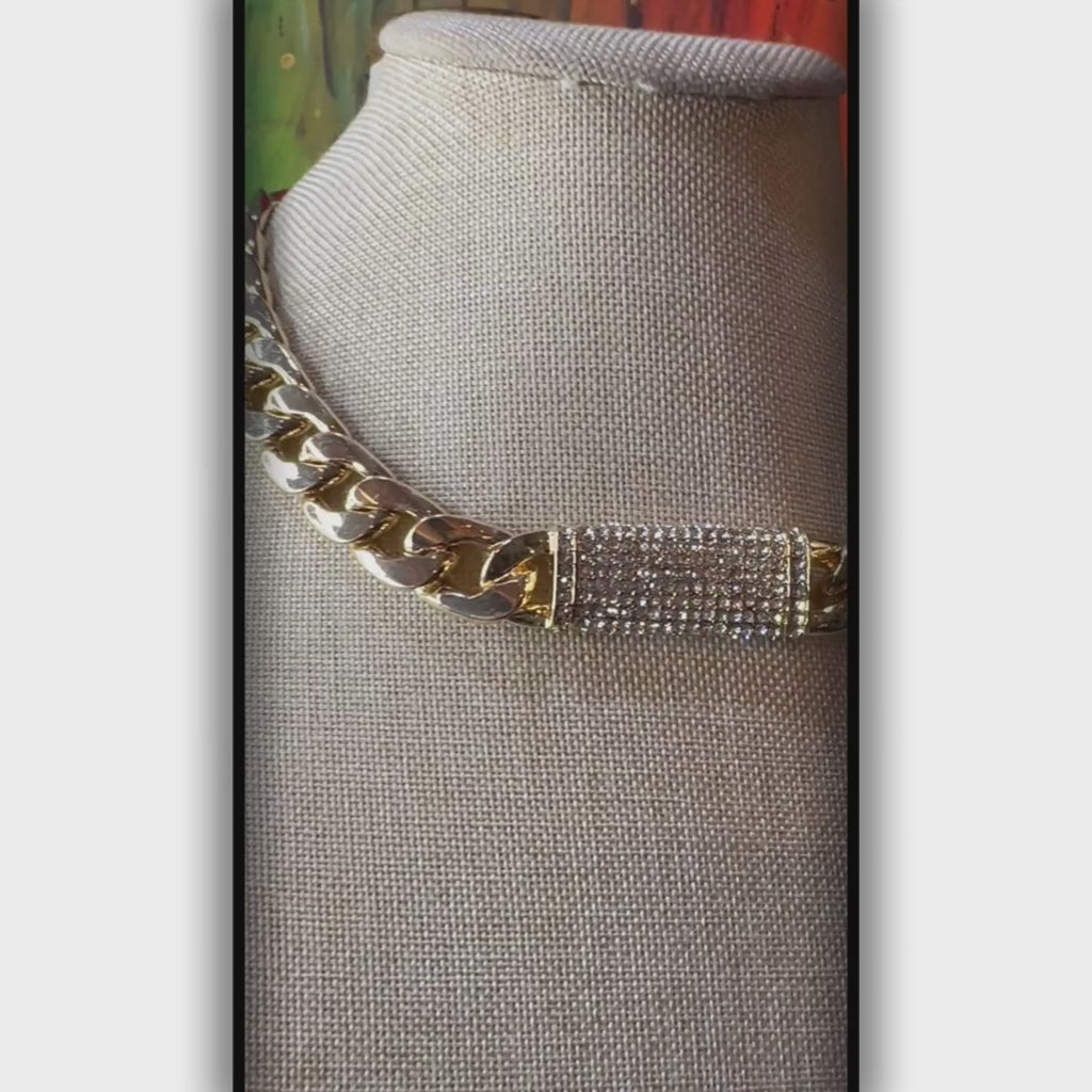 Meet "SEH Chic Boutique" In The Middle